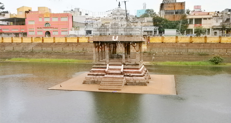 Parthasarathy Temple Triplicane Chennai (Timings, History, Entry Fee ...